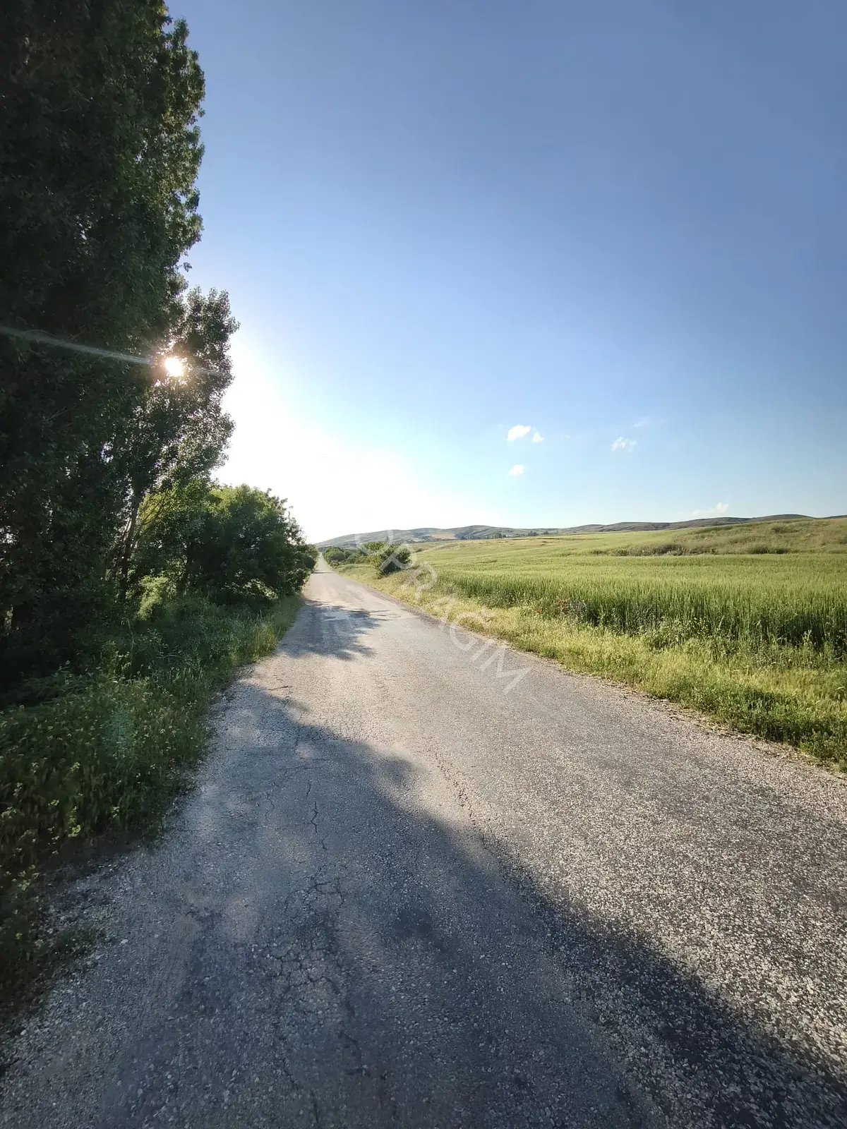 Gönül Dağı Dizisinin Çekildiği Köyde 445m2 Sulak Bahçe, Yolaz Ve Nehre ...